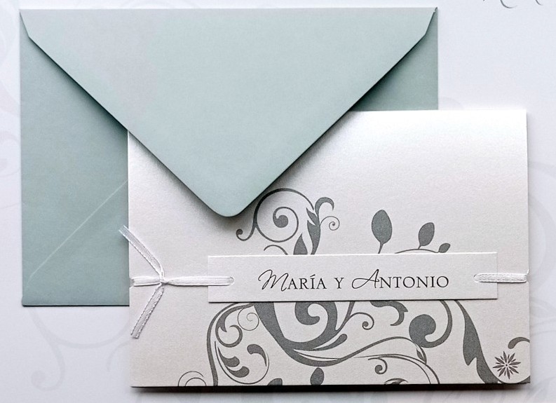Invitación boda Nácar con detalles florales - HAYLOVIU